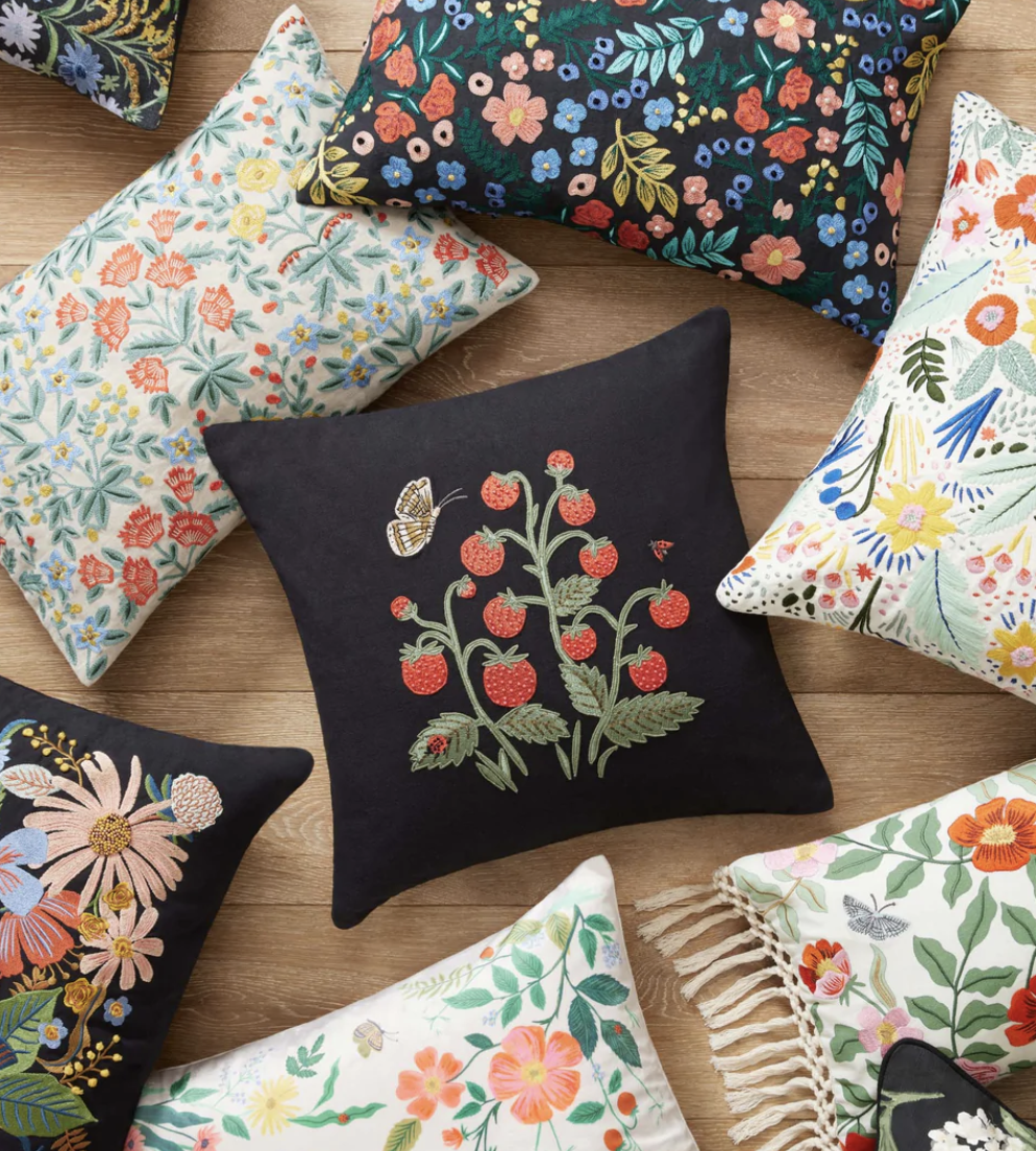 Dorm décor: How to make your dorm room slay : Annie Elliott Design